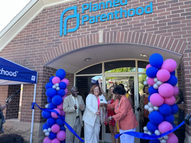 Planned Parenthood opens new clinic in Washington Terrace replacing Ogden location | News ...
